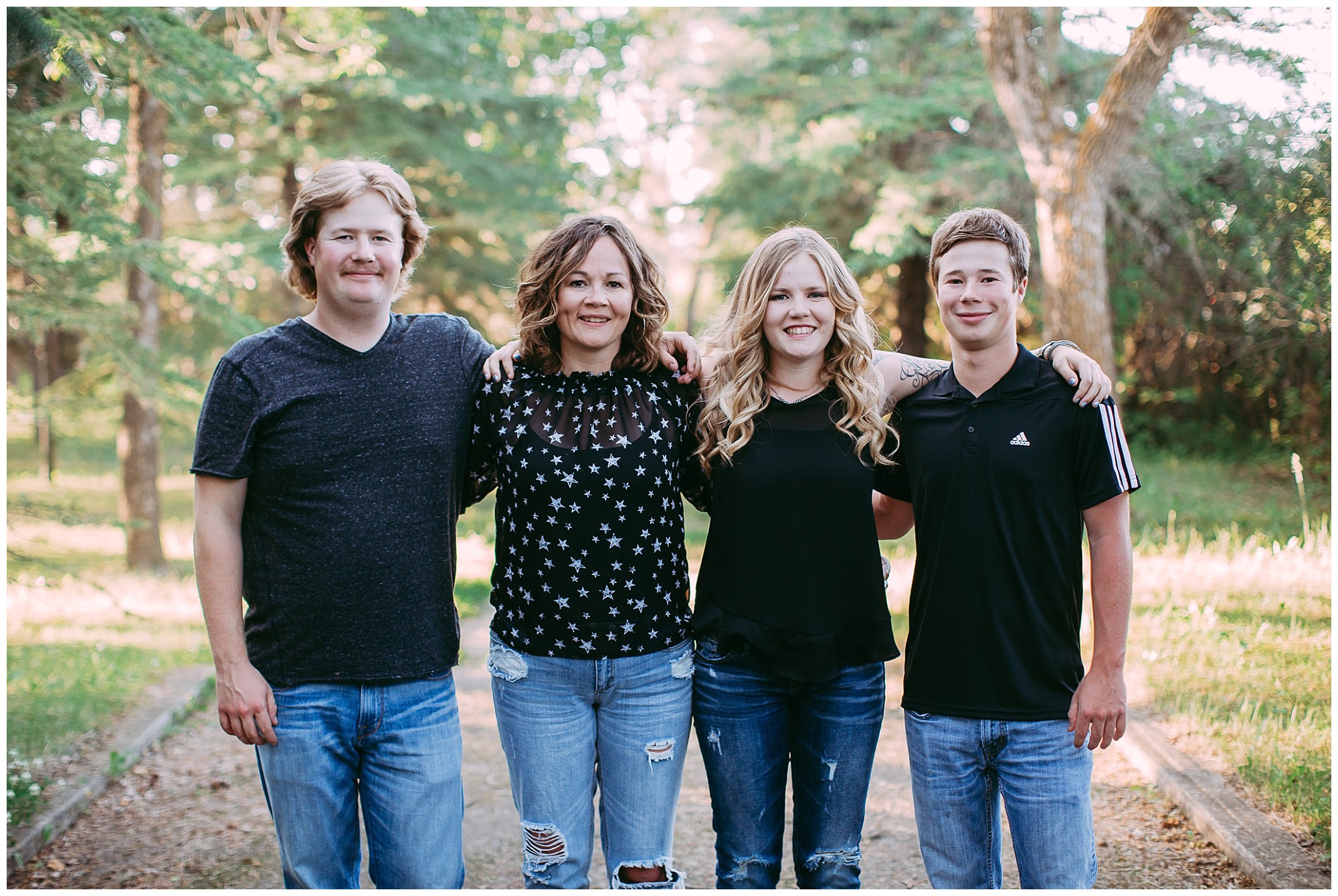 Morgana + Family {Vegreville Family Photographer} {Mundare Family ...